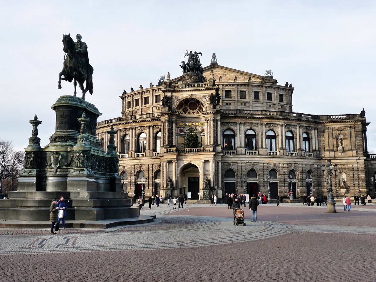 Dresden Reise & Semperoper Tickets